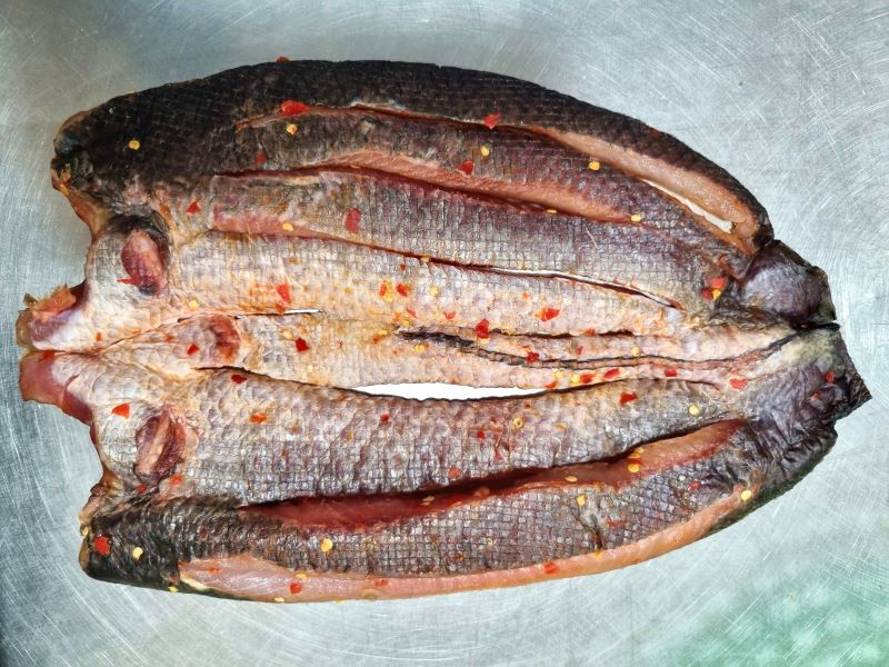 Dried Seasoned Snakehead Fish Fillet with Lemongrass and Chili